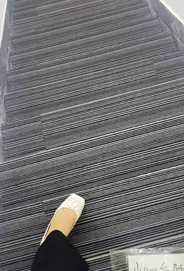 20 Of The Most Bizarre Stairs, As Shared By People Online | DeMilked