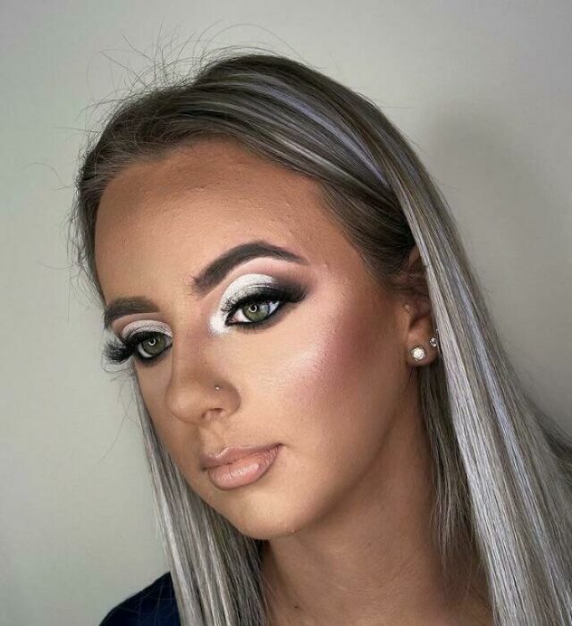 30 Hilarious Makeup Fails Submitted To This Online Group | DeMilked