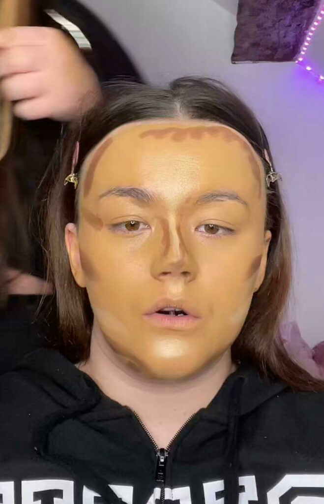 30 Hilarious Makeup Fails Submitted To This Online Group | DeMilked