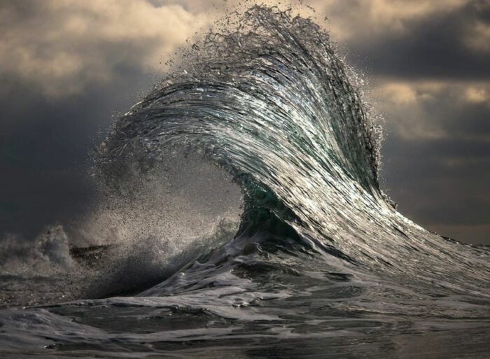 15 Powerful Photos Of Waves Captured By Ray Collins | DeMilked