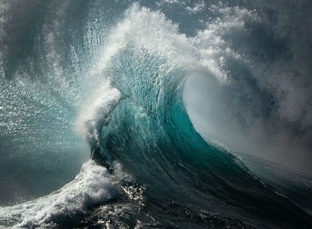 15 Powerful Photos Of Waves Captured By Ray Collins | DeMilked