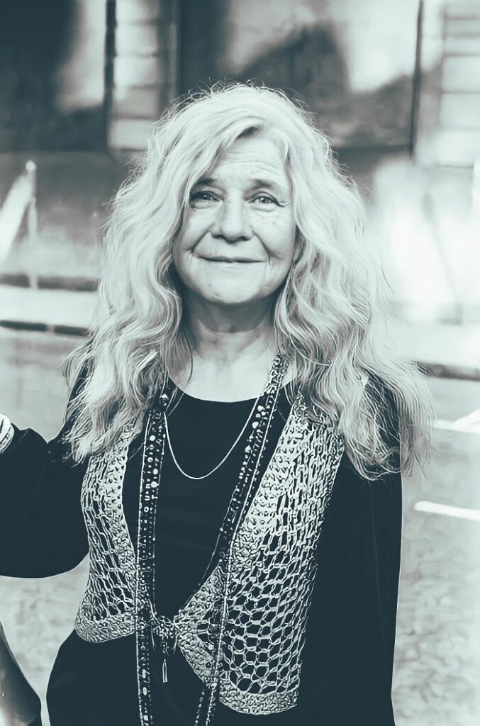 10 AI-Generated Pics Showing How These Celebrities Would Have Looked ...