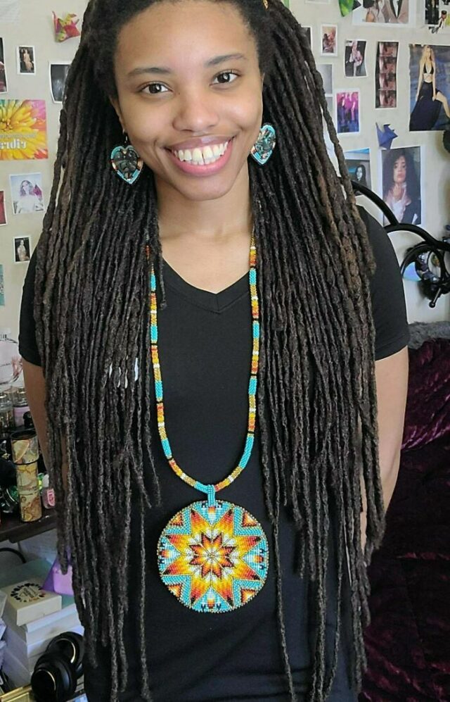 20 Photos Of Long Hairdos In All Their Glory, Shared In This Dedicated ...