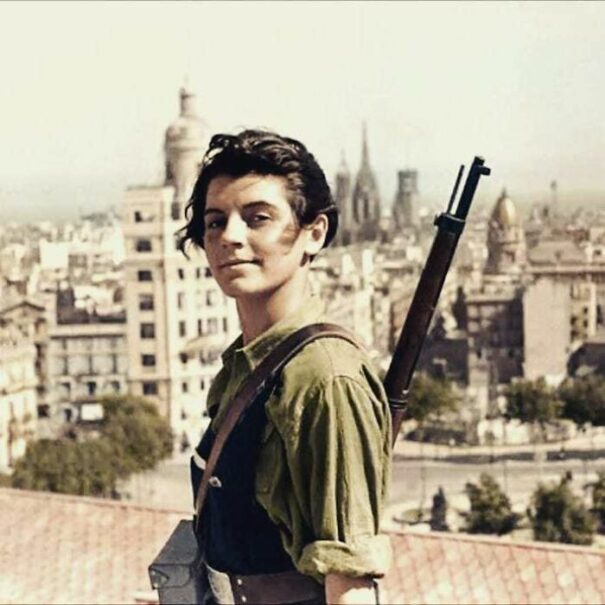 30 Astonishing Historical Photos That Might Give You The Chills | DeMilked