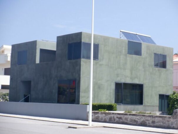 20 Architectural Fails That Led To These Poor Designs | DeMilked