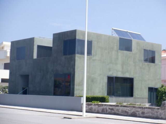 20 Architectural Fails That Led To These Poor Designs | DeMilked