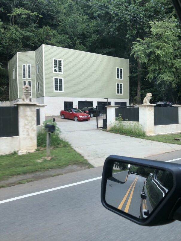 20 Architectural Fails That Led To These Poor Designs | DeMilked