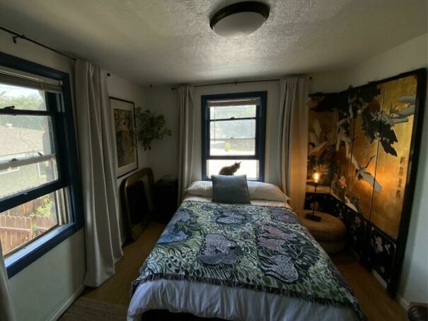 30 Pics From An Online Group Dedicated To Appreciating Female Living ...