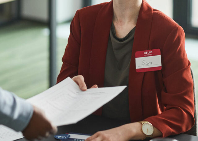 20 Times Folks Were In Really Odd Situations At Work | DeMilked