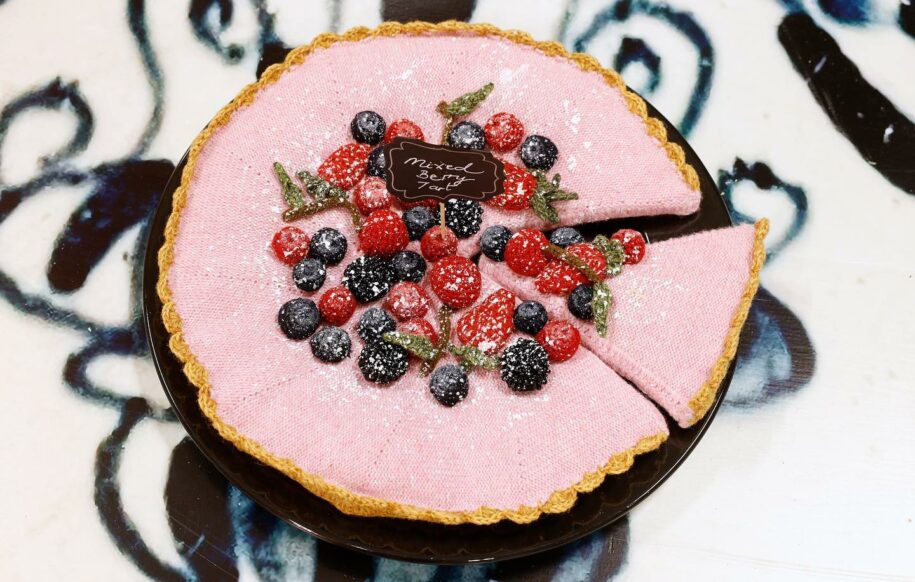 15 Inedible But Delectable-Looking Dishes From Kate Jenkins' Crocheted ...