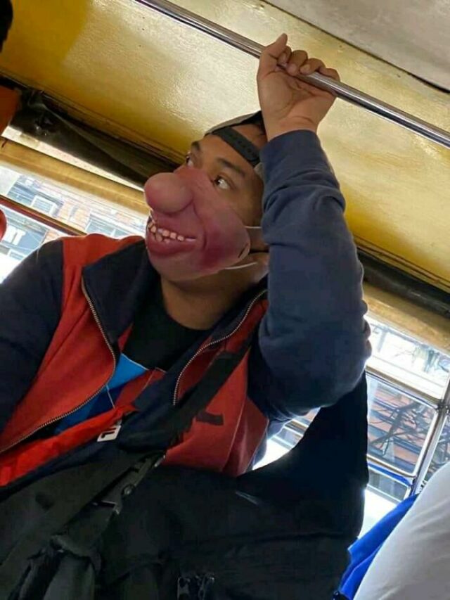The "No Context" Facebook Page Shares Photos That Give Off Threatening ...