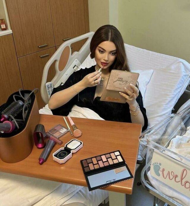 People Are Shaming These 30 Influencers Who Post Heavily Photoshopped ...