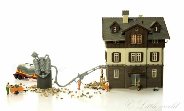 20 Photos Of Beautiful Miniature World Creations (20 Pics) | DeMilked