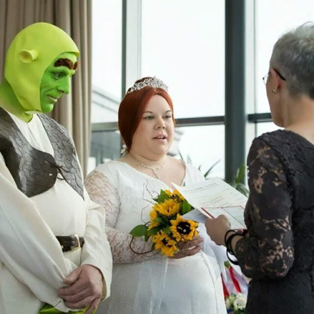 30 Wildest Wedding Shenanigans Caught On Camera | DeMilked