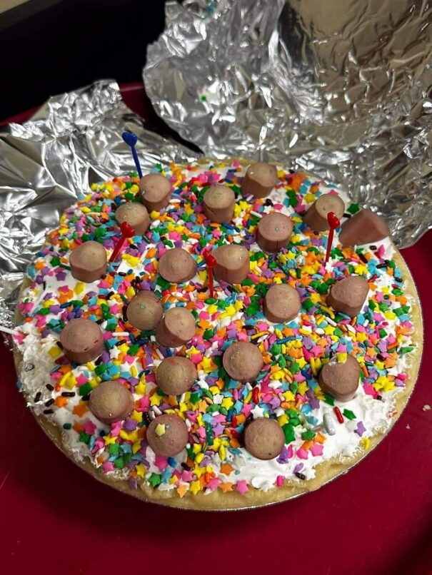 20 Pics Of The Most Disastrous And Disgusting Potluck Dishes | DeMilked