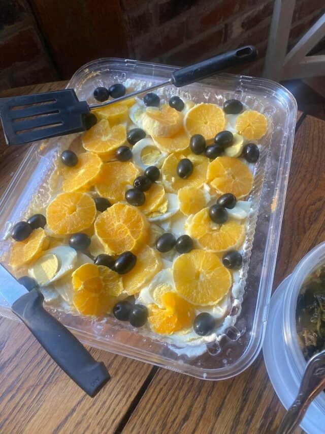 20 Pics Of The Most Disastrous And Disgusting Potluck Dishes | DeMilked