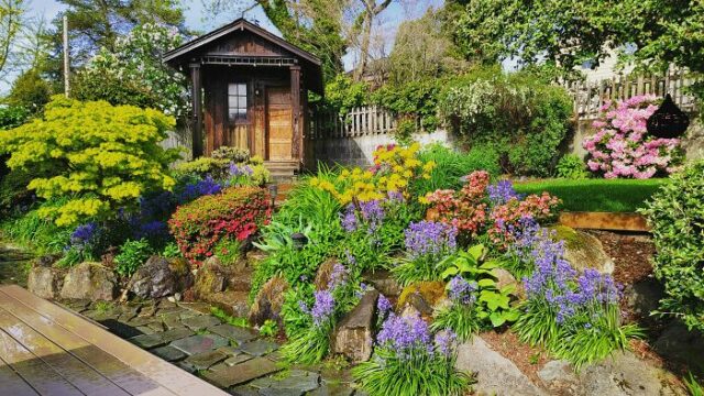 20 Creative Landscaping Ideas To Transform Your Outdoor Space | DeMilked