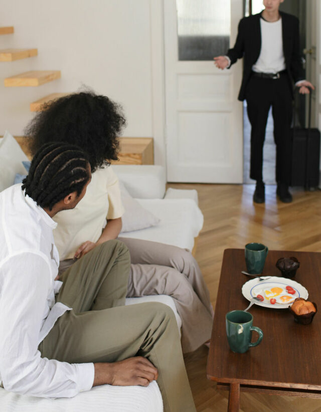 20 Men Share Their Biggest Relationship Insecurities | DeMilked