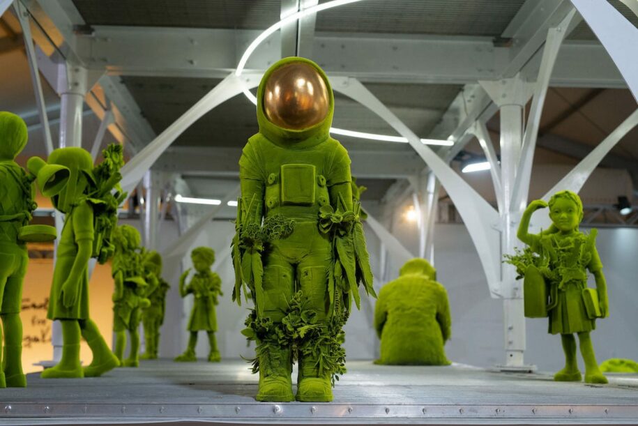 15 Mystical And Otherworldly Sculptures Of 'Moss People' Created By Kim ...