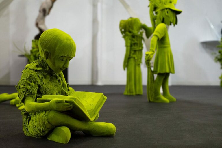 15 Mystical And Otherworldly Sculptures Of 'Moss People' Created By Kim ...