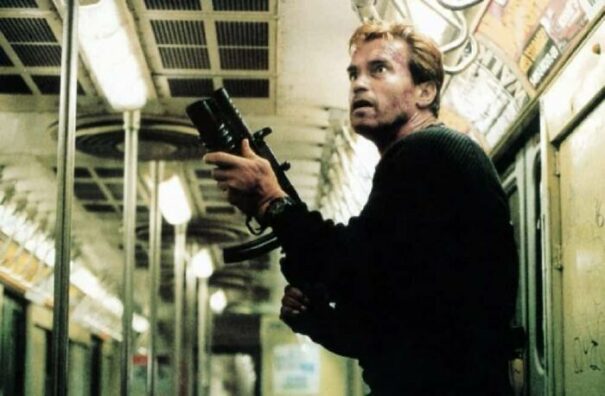 People Share 20 Implausible Moments That Ruined A Movie For Them | DeMilked