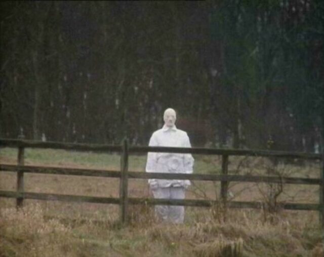30 Cursed "No Context" Pics That Might Make You Question Things | DeMilked