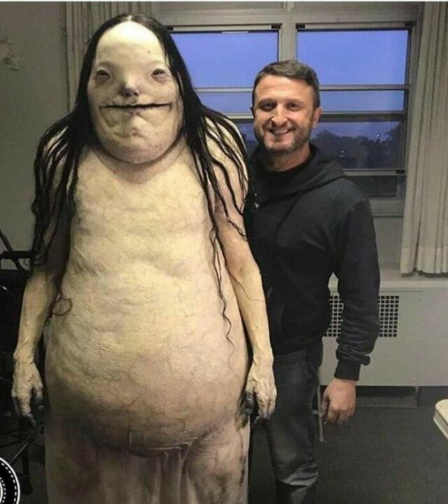 30 Cursed "No Context" Pics That Might Make You Question Things | DeMilked