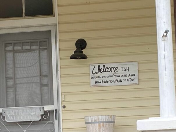 20 Times People Came Across An Oddly Absurd Sign And Just Had To Share ...