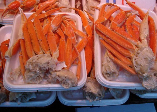 20 Times Humans Proved Their Awful Side At A Buffet-Spread | DeMilked