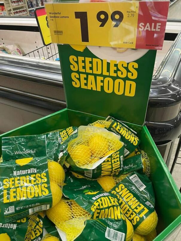 20 Of The Weirdest Signs Spotted Around The World, As Shared By This ...