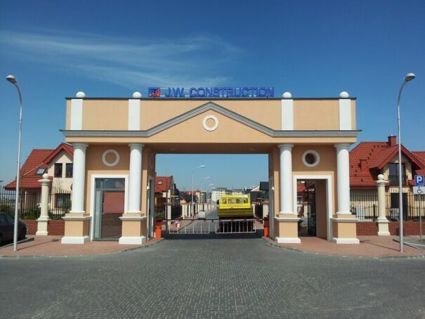 20 Of The Most Bizarre Designs Created By Architects And Engineers ...