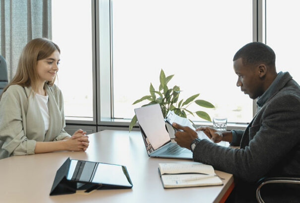 20 Random Questions An Interviewer Asked That Left People Perplexed ...