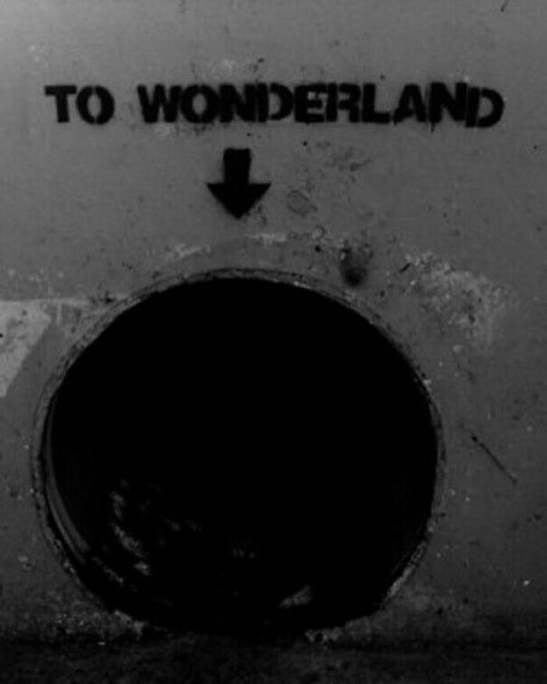 "Ominous Signs": Sinister, Puzzling And Slightly Terrifying Messages ...