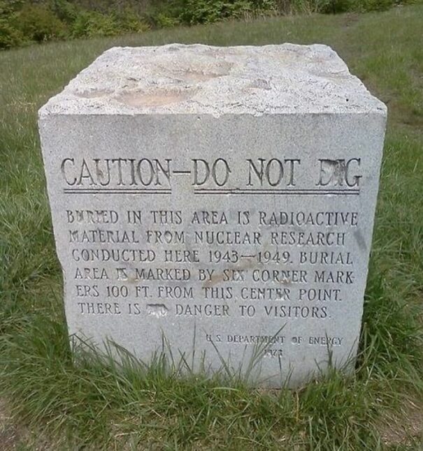 "Ominous Signs": Sinister, Puzzling And Slightly Terrifying Messages ...