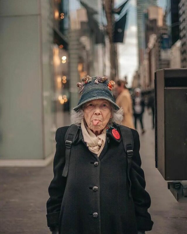 This Instagram Account Shares Interesting Street Photos To Amuse People ...