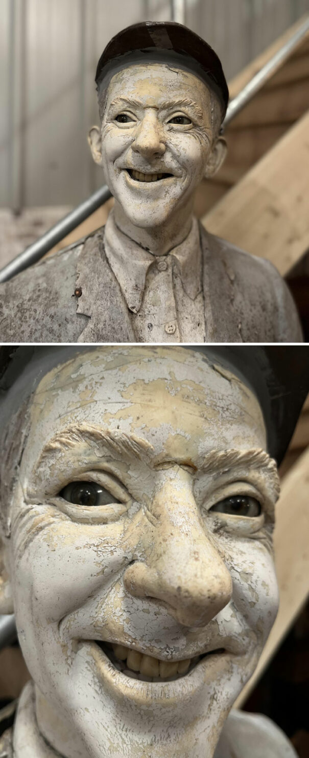 20 Of The Most Bizarre Sculptures Spotted In Public That Surprised ...