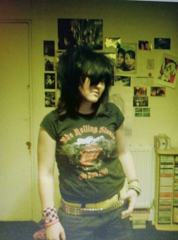 30 Of The Funniest ‘Pictures From A Regrettable Past’ Shared By People ...