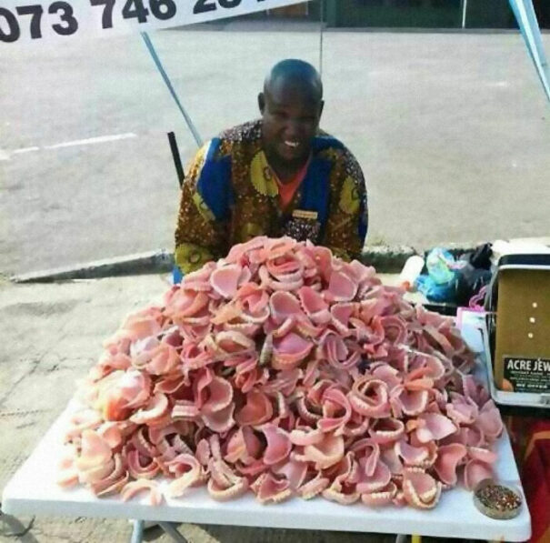 30 “Low Quality” Pics That Tell An Intriguing Story Despite Their ...