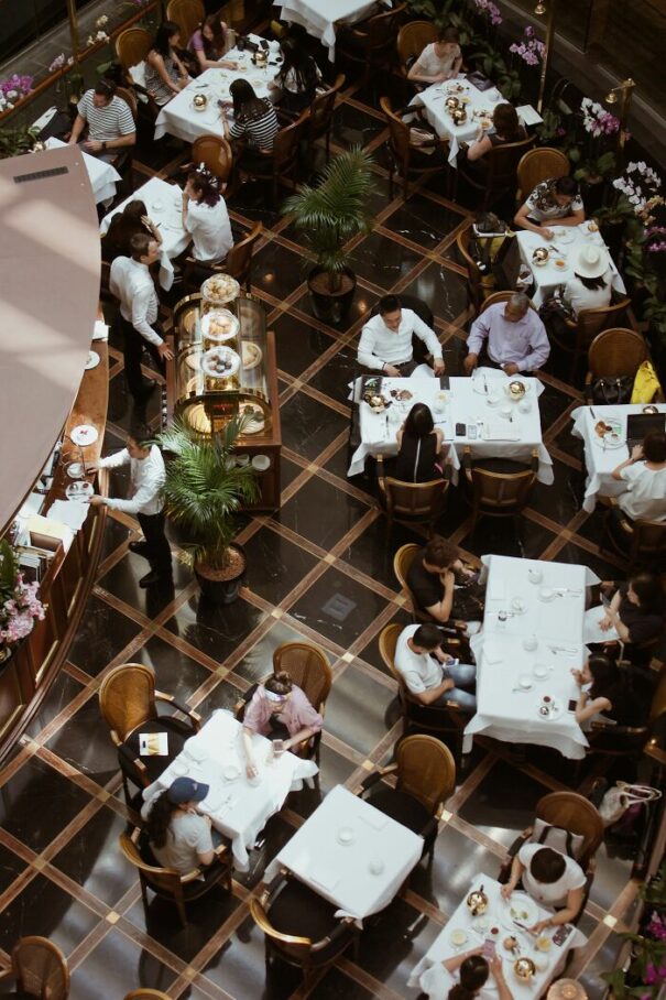 People Share What Ruins A Restaurant Dining Experience For Them | DeMilked
