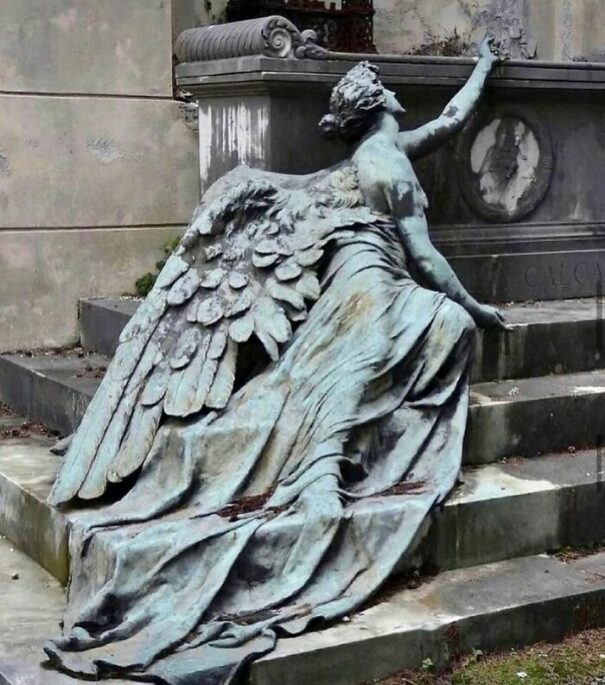 30 Intentional As Well As Unplanned Art Shared On 'Lost Found Art ...