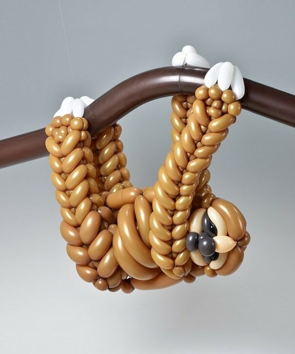 20 Eye-Popping Animal Sculptures Crafted from Twisted Balloons By ...