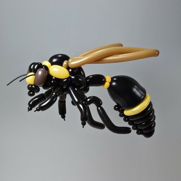 20 Eye-Popping Animal Sculptures Crafted from Twisted Balloons By ...