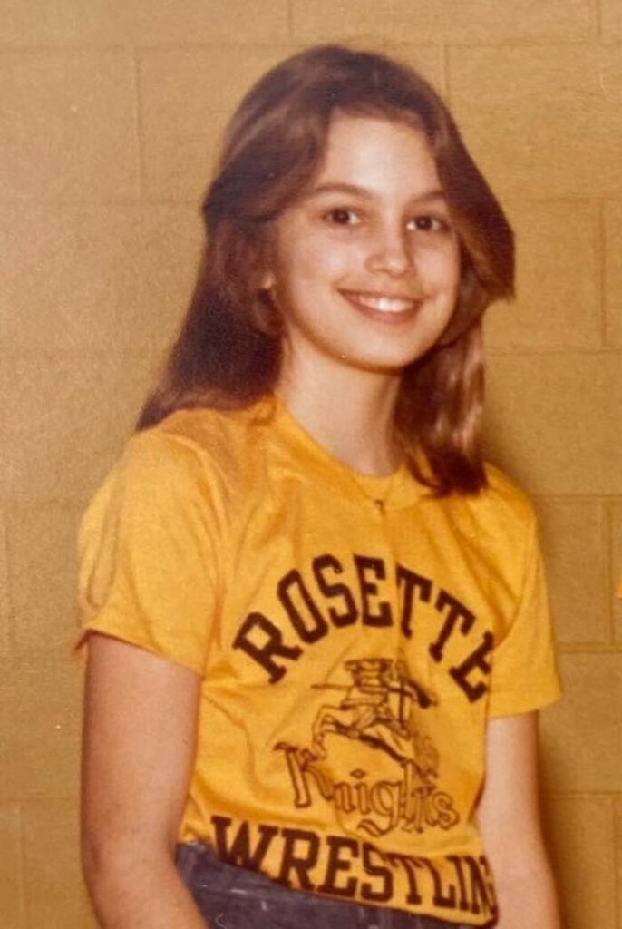 20 Childhood Photos Of Well-Known Celebs | DeMilked