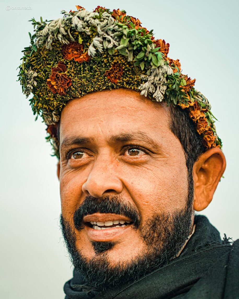 The Qahtan Tribe's Floral Headpiece: A 2,000-Year-Old Custom With ...