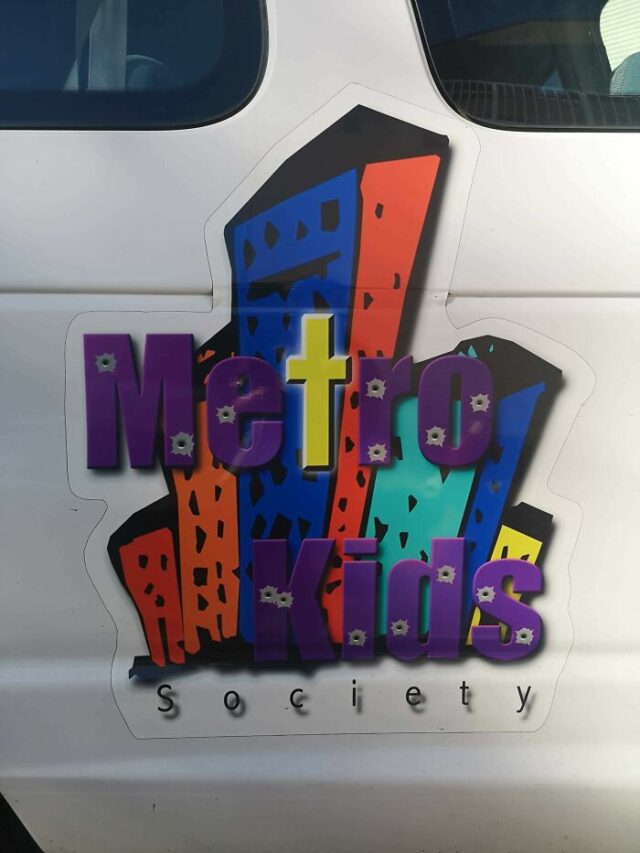 20 Logo Designs That Might Make You Question "Who Approved Them ...