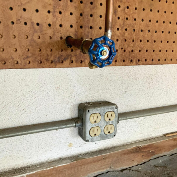 Boston Home Inspection Insta Page Shares 20 Of The Craziest Violations ...