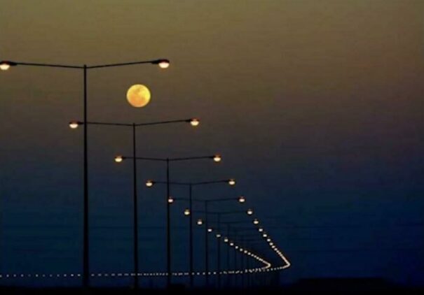 20 Bizarre Photos Of Liminal Spaces That Will Make You Do a Double Take ...