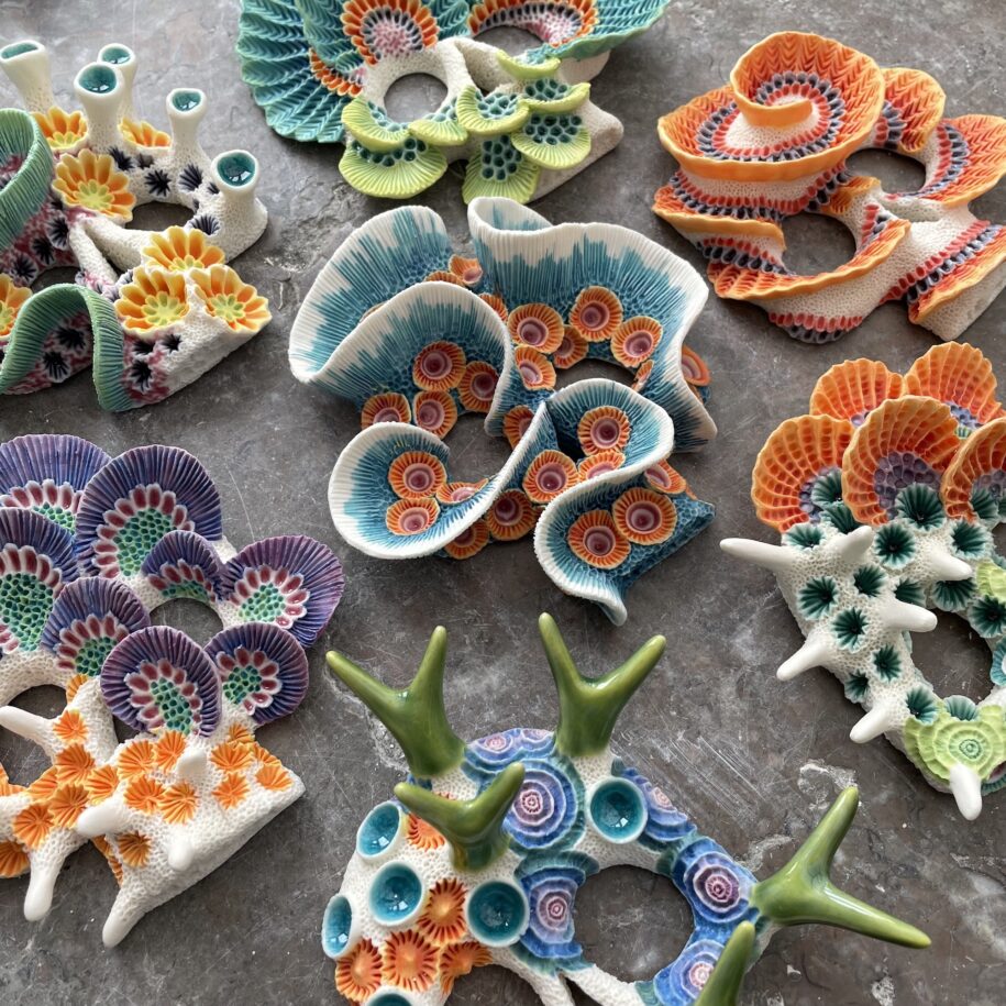 This Artist Strives To Show The Vibrancy And Texture Of Corals Through ...