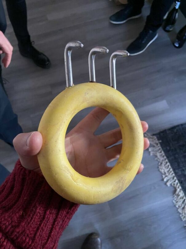 20 Strange-Looking Objects People Posted On This Online Group To Get An Explanation | DeMilked