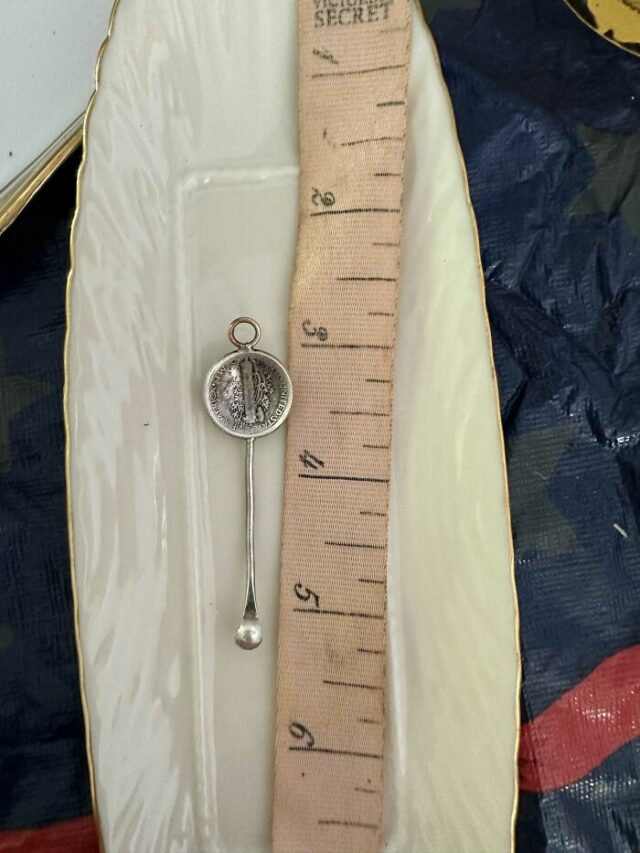 20 Strange-Looking Objects People Posted On This Online Group To Get An ...